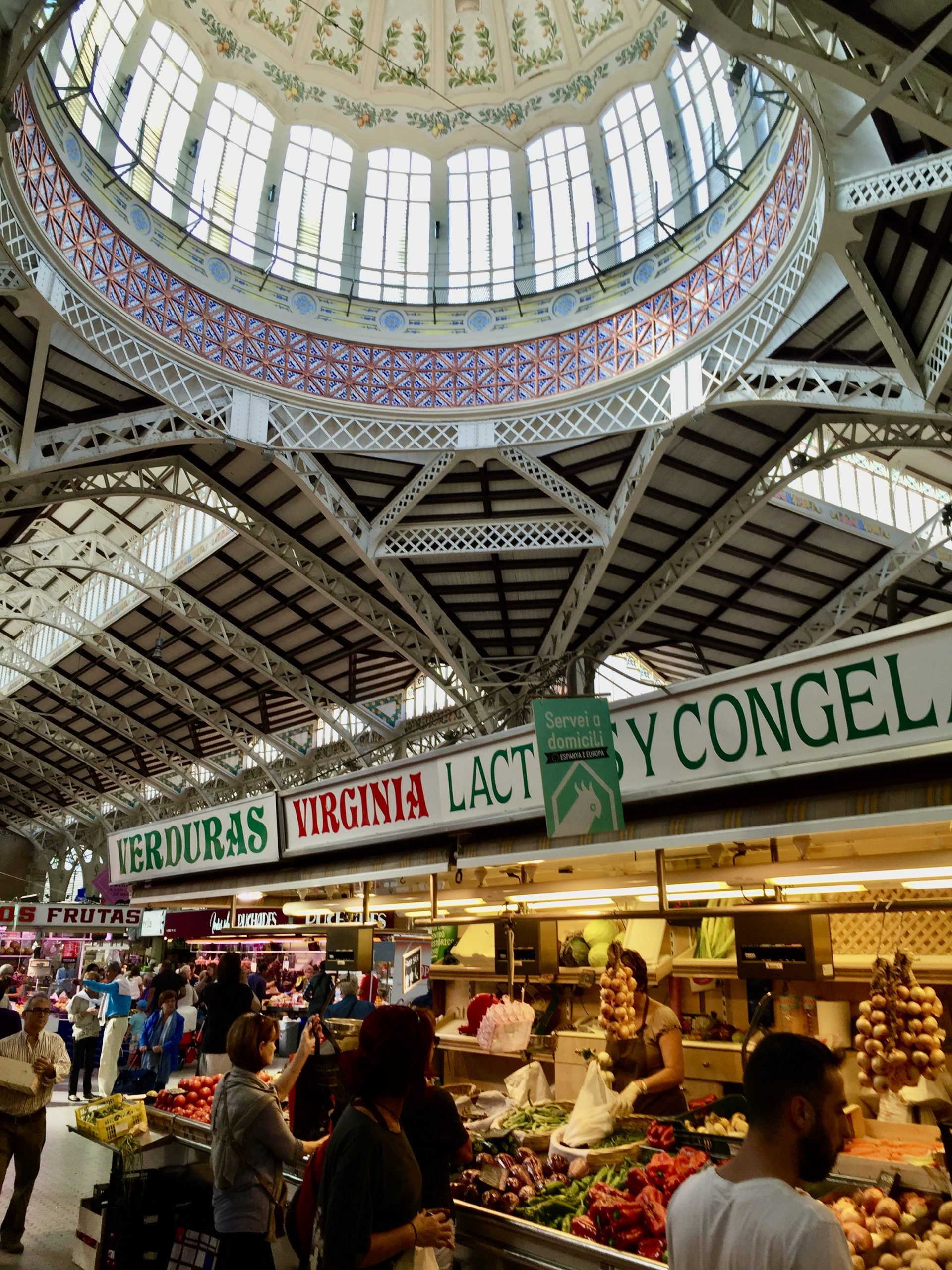 What to Eat at Valencia Central Market
